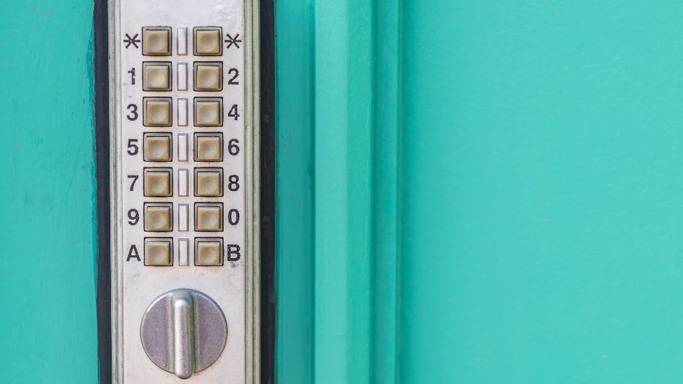 Opting for a code lock: a wise choice?