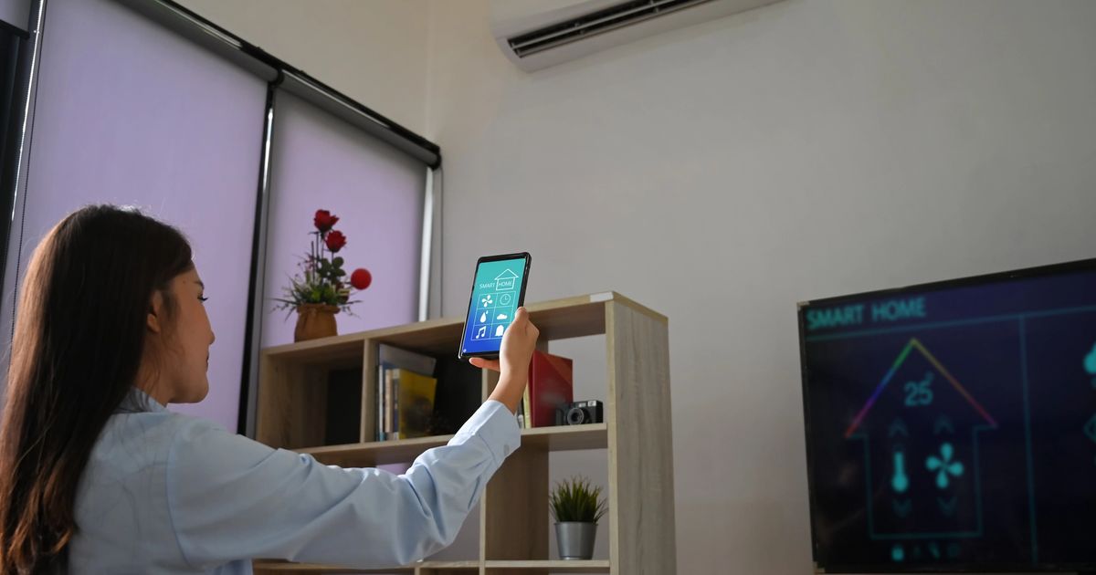 Smart air conditioning: how do I control it remotely?