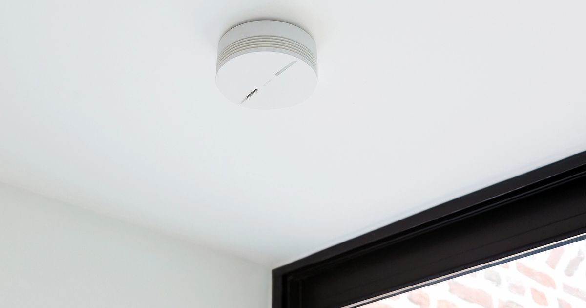 ¿Cómo funciona un detector de humo?